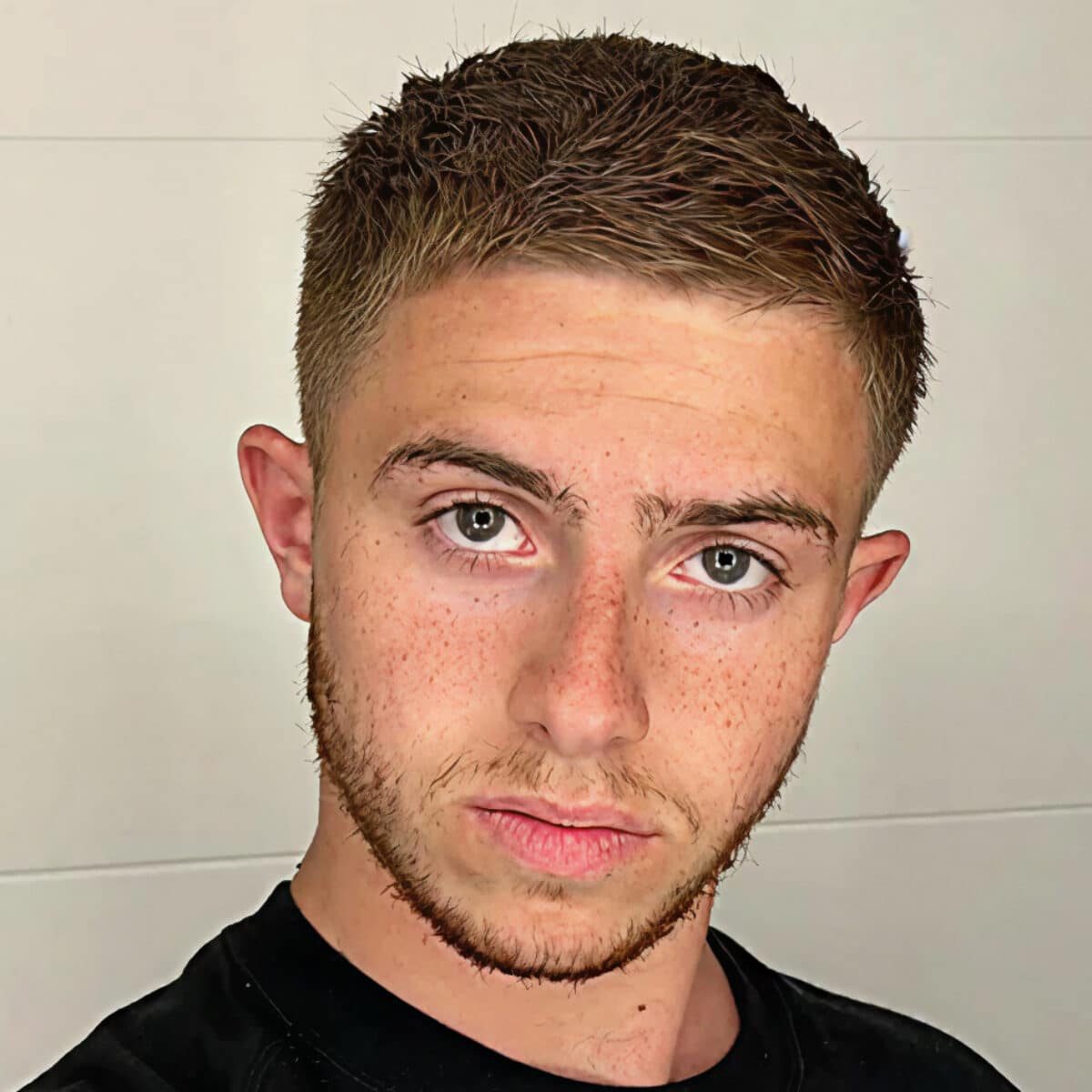 Michou s'associe à Candy'Up pour une collection streetwear inattendue