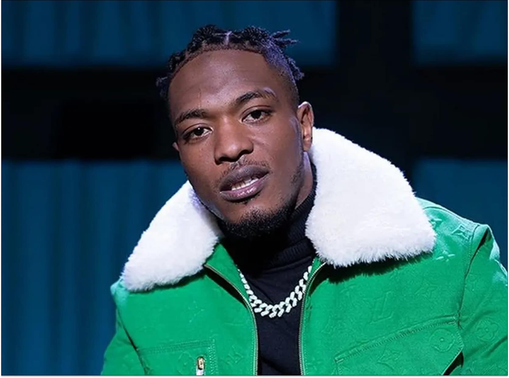 Niska va-t-il bientôt annoncer un concert au Stade de France ? Il lance ...