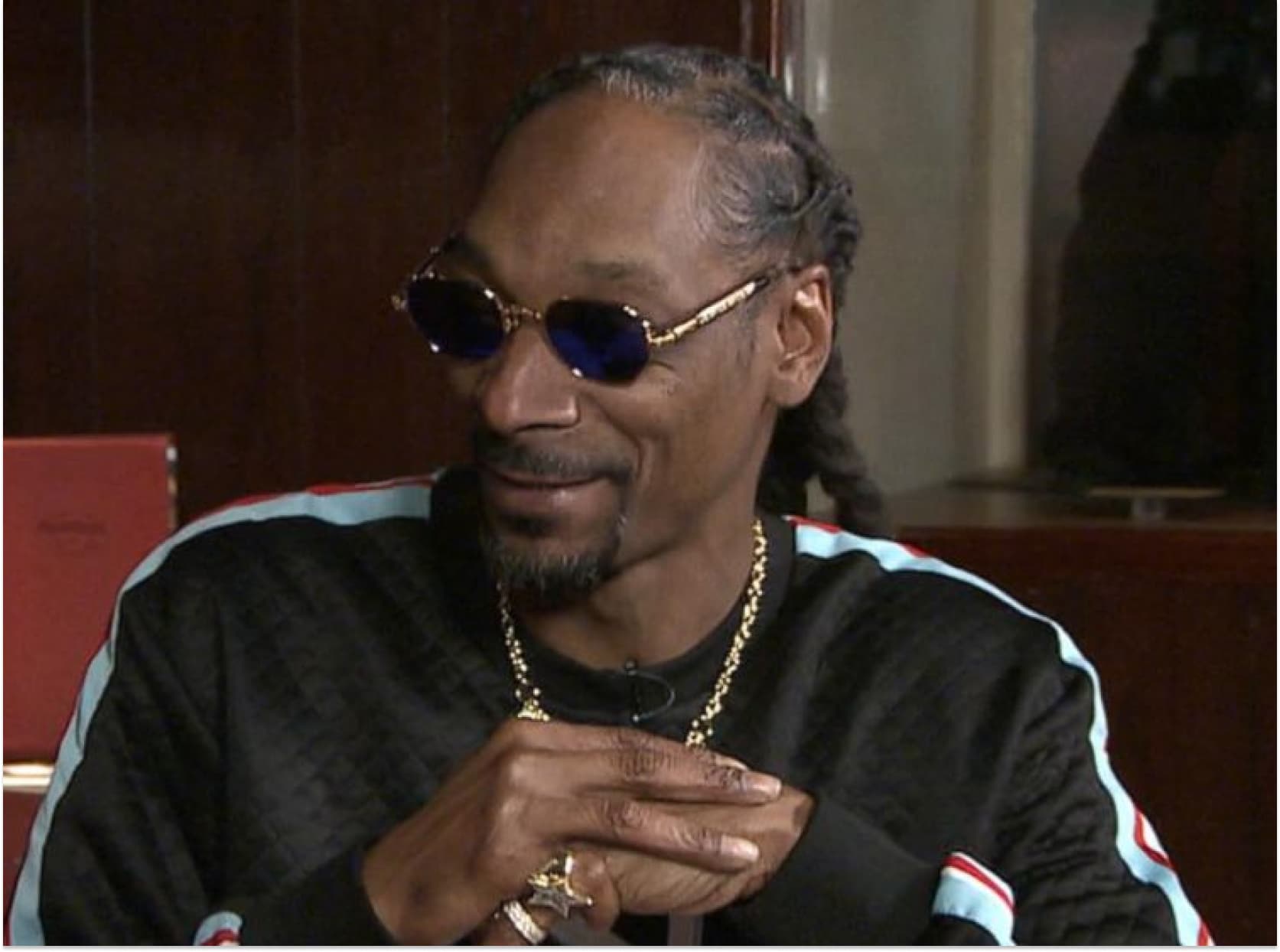 Snoop Dogg augmente sa rouleuse de blunts à cause de l'inflation