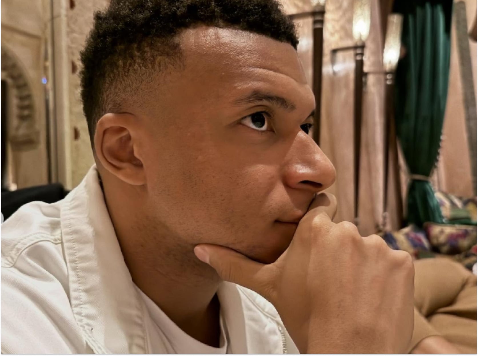 Kylian Mbappé et Nawel Debbouze : une photo à la CAN fait naître les ...